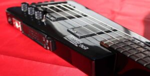 Headless Bass Guitars (here are the pros and cons) - BassOx