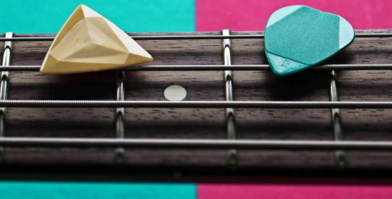 Bass String Thickness - The Complete Guide - BassOx