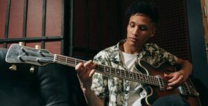 12 Tips For Optimizing Your Bass Guitar Practice Routine - BassOx